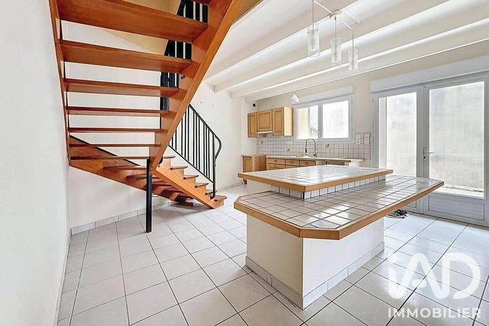 Maison 5 pièces à louer à Courçon