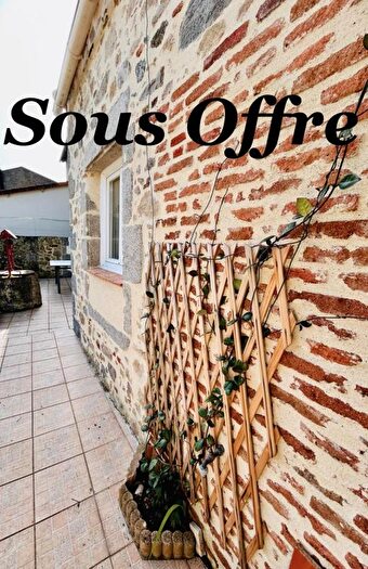 Maison à vendre - Nueil-les-Aubiers - 4 pièces - 3 chambres