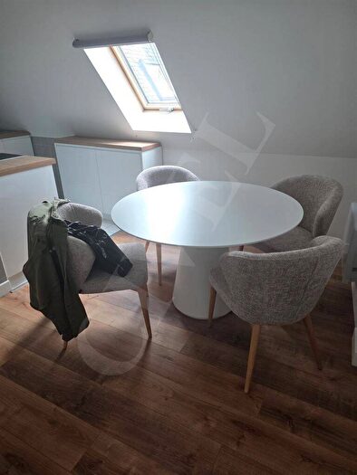 Appartement 2 pièces à Triangle d'Or, Paris 8ème arrondissement, à louer