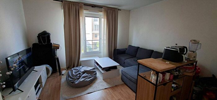 Pressoir-Prompt-Bas Coudray, Corbeil-Essonnes : Appartement 1 pièce à louer