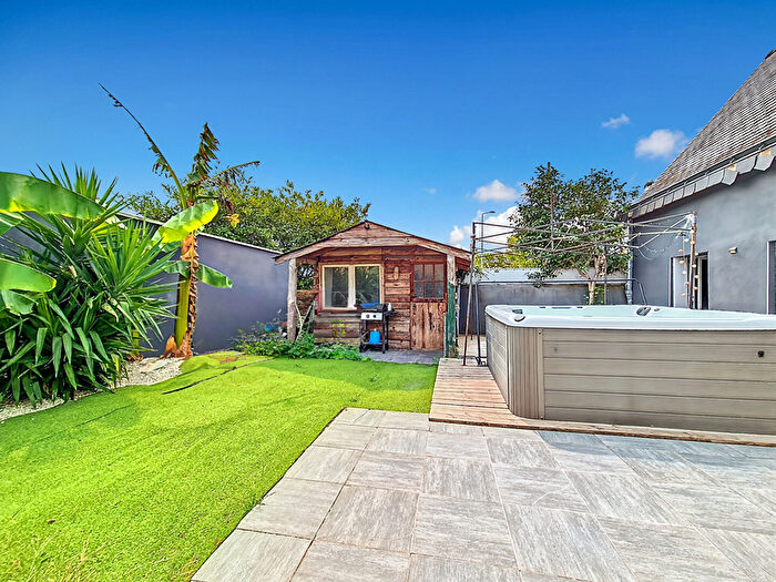 Maison à vendre - Angers, Madeleine, Saint-Léonard, Justices - 6 pièces - 4 chambres