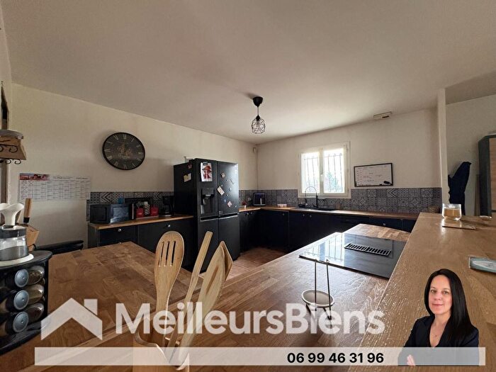 Maison à vendre - Montlieu-la-Garde - 7 pièces - 5 chambres