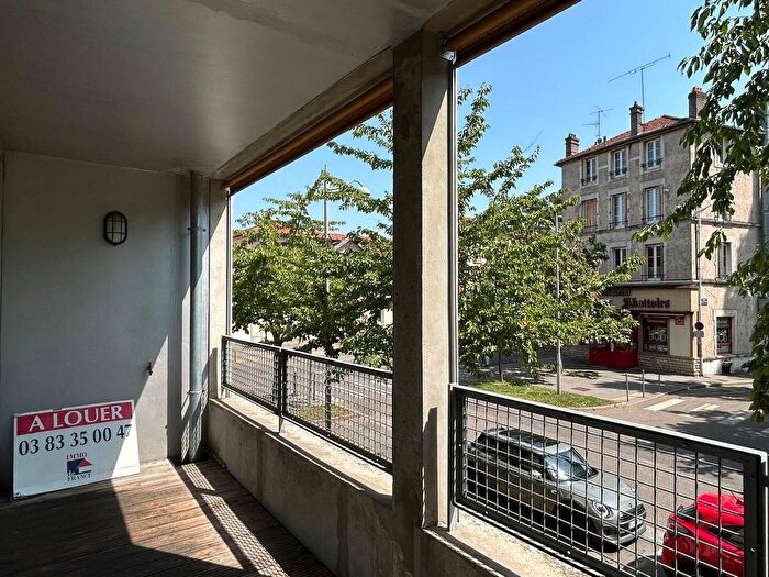 Appartement à louer - Nancy - 4 pièces - 3 chambres