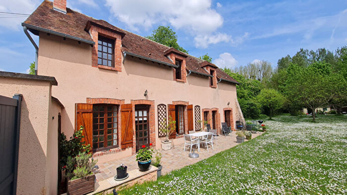 Maison 4 pièces à Maintenon, à vendre