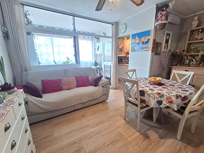 Appartement à vendre - Port-la-Nouvelle - 2 pièces - 1 chambre