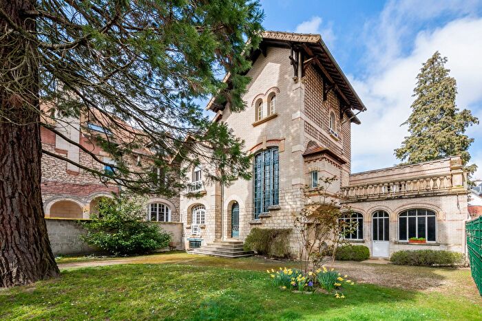 Fontainebleau, France, Joffre : Maison 11 pièces à vendre
