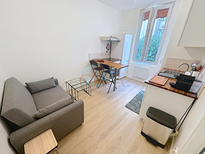 Appartement à louer - Cannes, Carnot - 2 pièces - 1 chambre