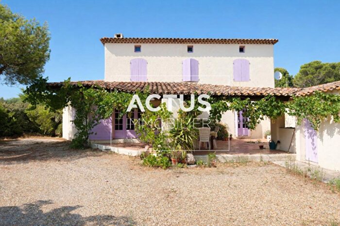 Maison à vendre - Salon-de-Provence, Lurian, Guinemer, Basses Viougues - 6 pièces - 4 chambres