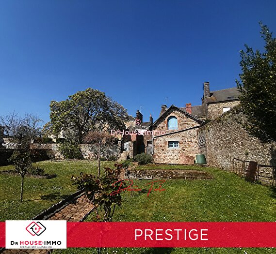 Maison à vendre - Ernée - 11 pièces - 7 chambres