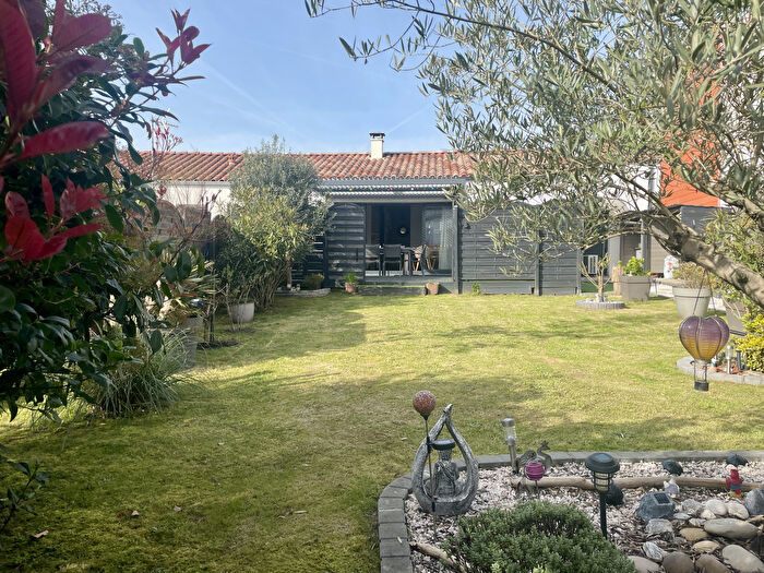 Maison à vendre - Les Sables-dOlonne - 5 pièces - 3 chambres