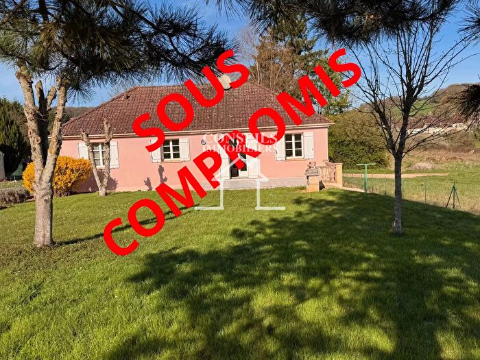 Maison à vendre - Villeneuve-sur-Yonne - 4 pièces - 3 chambres