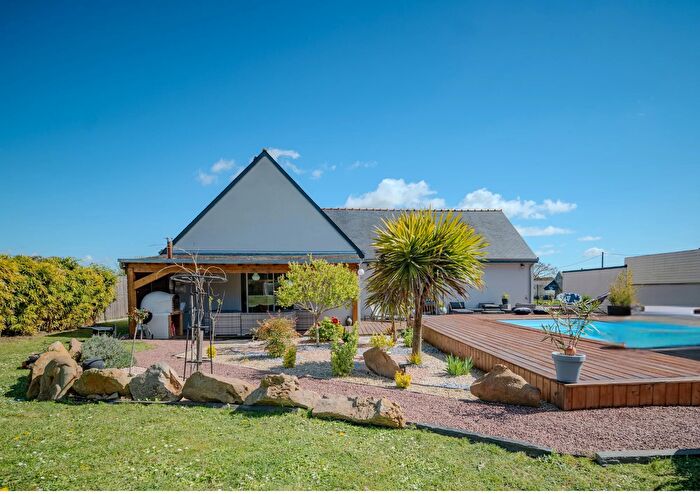 Maison à vendre - Courchamps - 7 pièces - 5 chambres