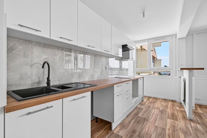 Appartement 2 pièces à vendre - Trappes, Centre-ville, Jaurès, Gare