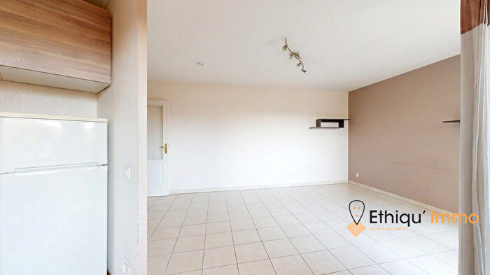 Appartement 2 pièces à Strasbourg, Polygone, à vendre