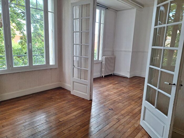 Appartement 4 pièces à louer à Vichy, Quartier de France