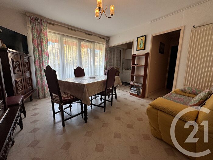 Appartement à vendre - Bagnoles-de-lOrne - 2 pièces - 1 chambre