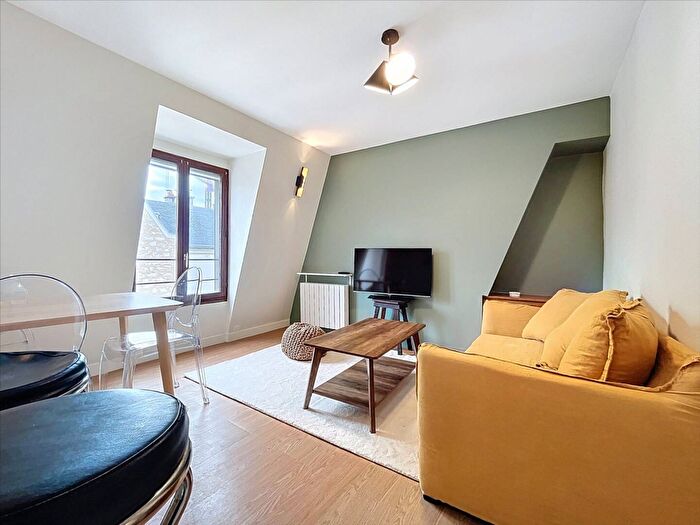 Appartement à louer - Pereire-Malesherbes, Paris ème arrondissement - 2 pièces - 1 chambre