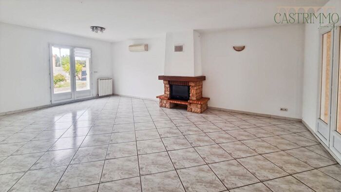 Maison à louer - Centre Ville, Castries - 4 pièces - 3 chambres