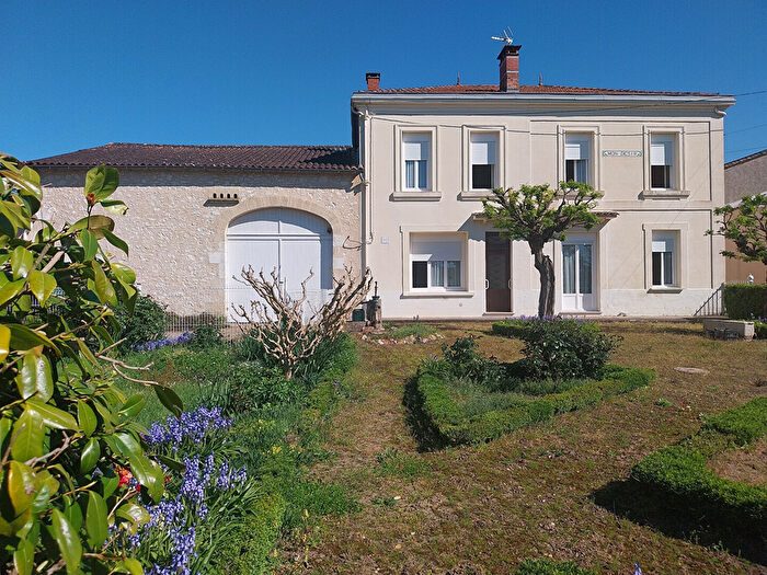 Maison à vendre - Saint-Antoine-de-Breuilh - 10 pièces - 7 chambres