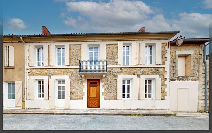 Maison à vendre - Villefranche-de-Lonchat - 13 pièces - 7 chambres