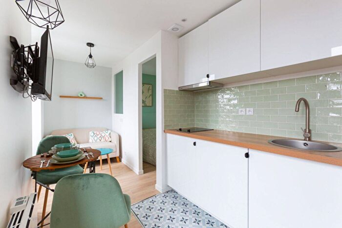 Appartement à louer - Flandre-Aubervilliers, Paris ème arrondissement - 1 pièce - 1 chambre