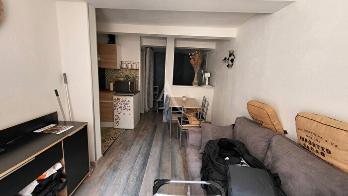 Appartement 1 pièce à Centre Ville, Carcassonne, à louer