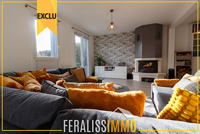 Maison à vendre - Jouy-le-Moutier, Hayette, Bruzacques, Jouannes, Vast - 6 pièces - 4 chambres