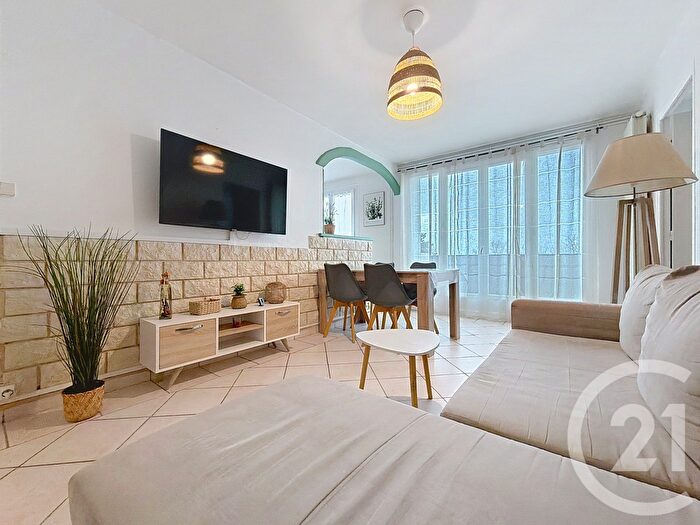 Appartement à vendre - Troyes, Chartreux - 3 pièces - 2 chambres