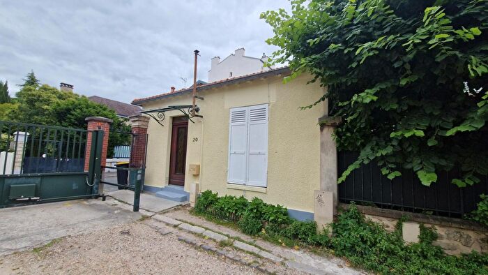 Fontenay-sous-Bois, Proche Bois de Vincennes, Rer A - Maison 2 pièces à louer