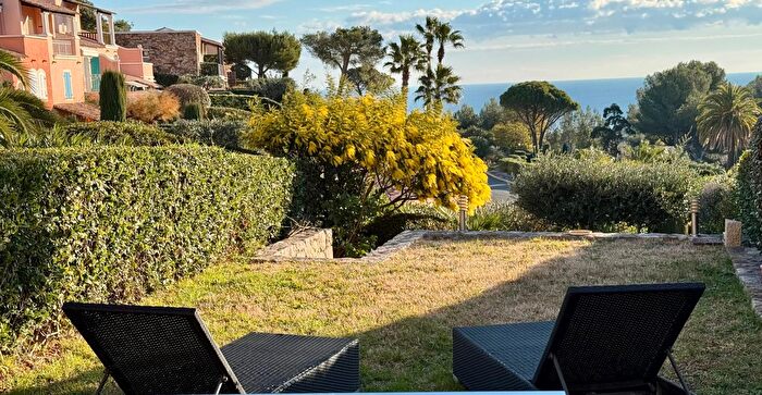 Maison à vendre - Saint-Raphaël, Dramont - 3 pièces - 2 chambres