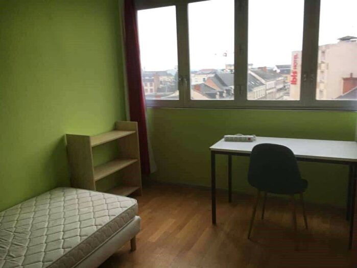 Appartement à louer - Saint Christophe-Les Rocheforts, Châteauroux - 1 pièce