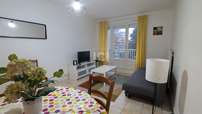 Appartement à louer - Nantes, Nantes Erdre, La Beaujoire, Saint-Joseph de Porterie - 3 pièces - 2 chambres