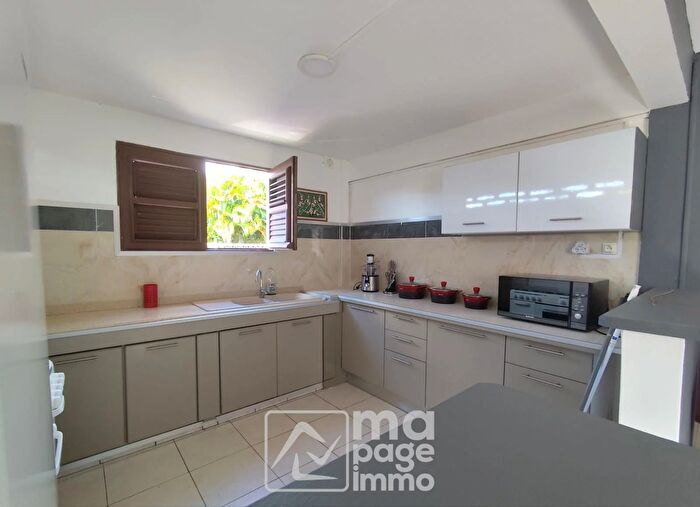 Appartement à louer - Saint-Joseph - 3 pièces - 2 chambres