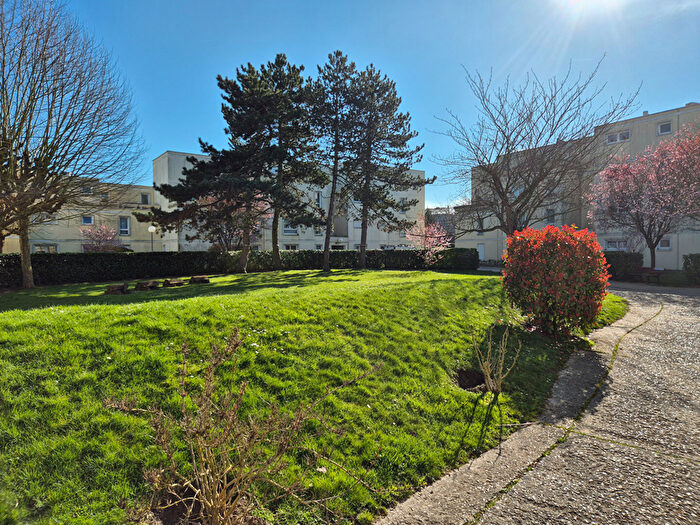 Appartement à vendre - Montigny-le-Bretonneux, Les Prés - 4 pièces - 3 chambres