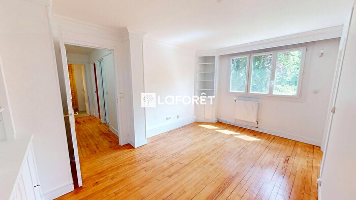 Appartement à louer - Bord de Seine-Les Martinets, Rueil-Malmaison - 3 pièces - 2 chambres