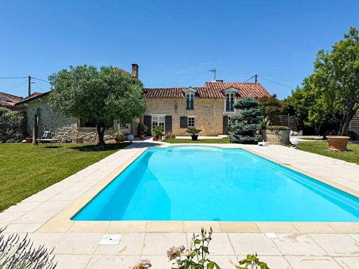 Maison à vendre - Condom - 9 pièces - 4 chambres