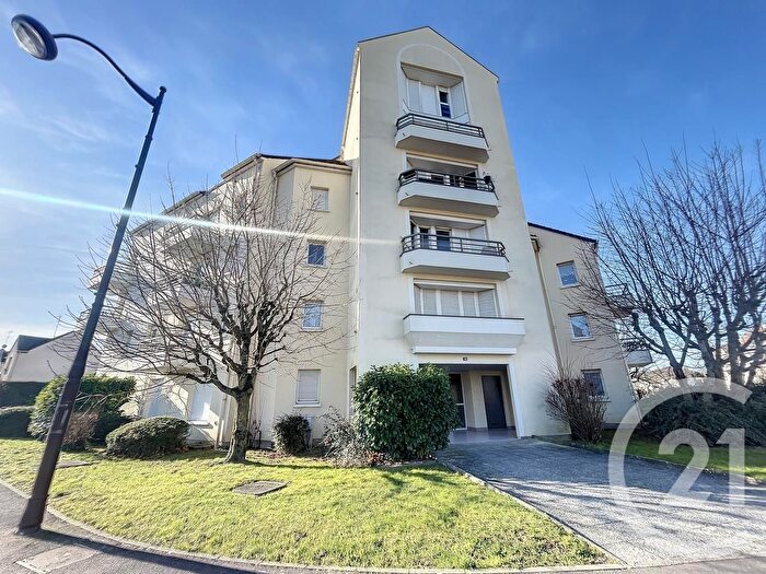 Appartement à louer - Saint-André-les-Vergers - 2 pièces - 1 chambre