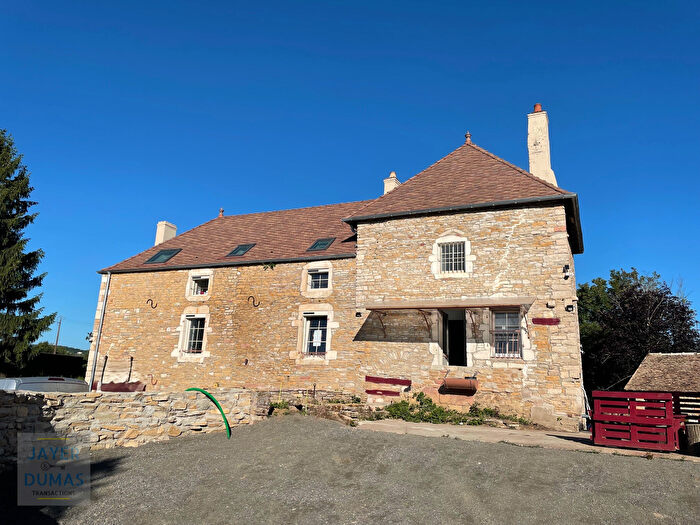 Saint-Désert - Maison 7 pièces à vendre