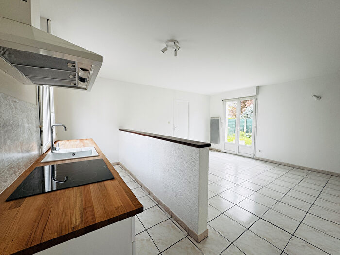 Maison à louer - Buxerolles - 3 pièces - 2 chambres