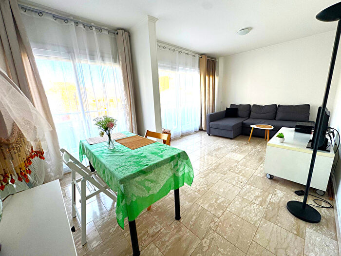 Appartement à vendre - Livry-Gargan, Centre-ville - 3 pièces - 2 chambres