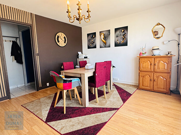 Appartement 4 pièces à Chalon-sur-Saône, Les Aubépins, à vendre