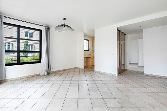 Appartement à vendre - Issy-les-Moulineaux, Les Iles, La Ferme - 2 pièces - 1 chambre