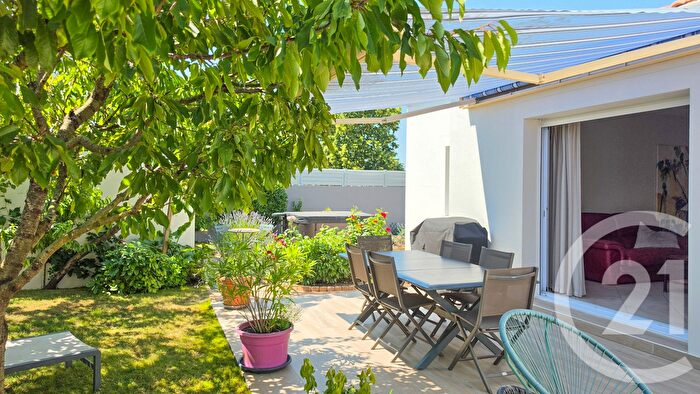 Olonne-sur-Mer, La Joséphine, Belle Noue, Les Benatières, Le Village du Bois : Maison 5 pièces à vendre