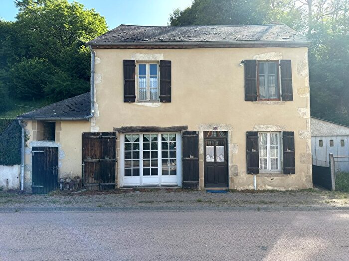 Arronnes : Maison 3 pièces à vendre