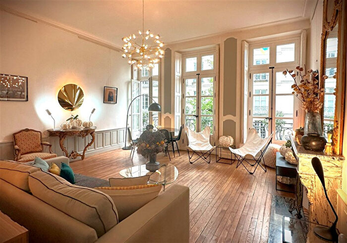 Appartement à vendre - Nantes, Centre-ville - 3 pièces - 2 chambres