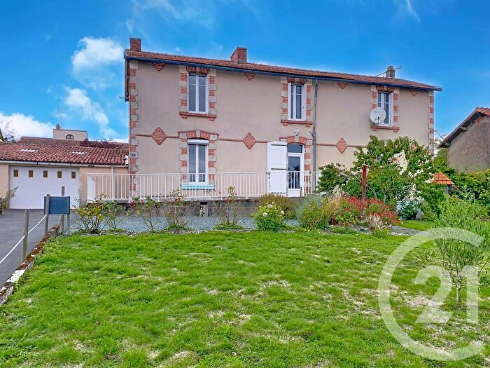 Maison à vendre - Saint-Laurent-sur-Sèvre - 6 pièces - 4 chambres