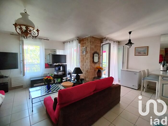 Appartement à vendre - Bondy, La Mare à Veuve - 4 pièces - 3 chambres