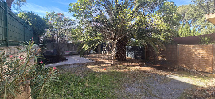 Appartement à vendre - Saint-Raphaël - 4 pièces - 3 chambres