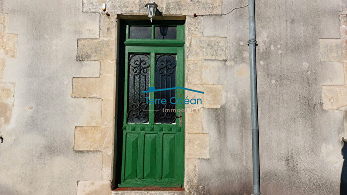 Maison à vendre - Jonzac - 6 pièces - 4 chambres