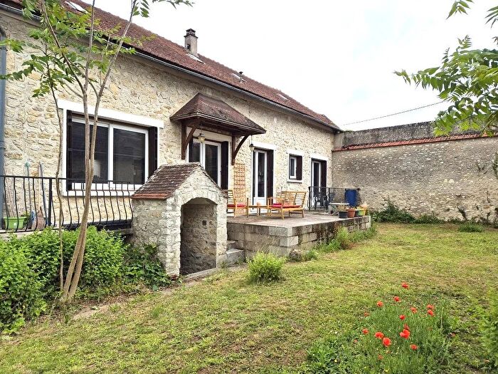 Maison à vendre - Puiseaux - 6 pièces - 4 chambres